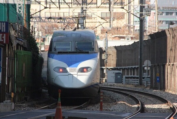 KTX 요금 17% 인상 추진…서울~부산 왕복 14만원 시대 오나